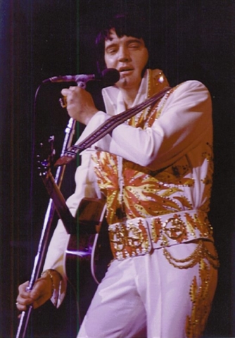 October With Elvis Presley (117 Amazing Photos) – Elvis Presley