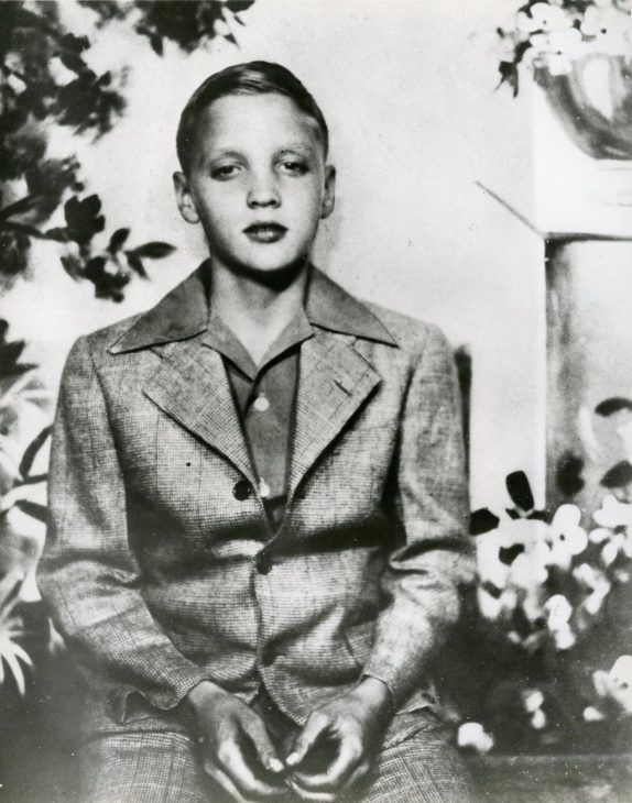 Elvis Presley's Childhood Photos Revealed (Between 1935 – 1945) - Elvis ...