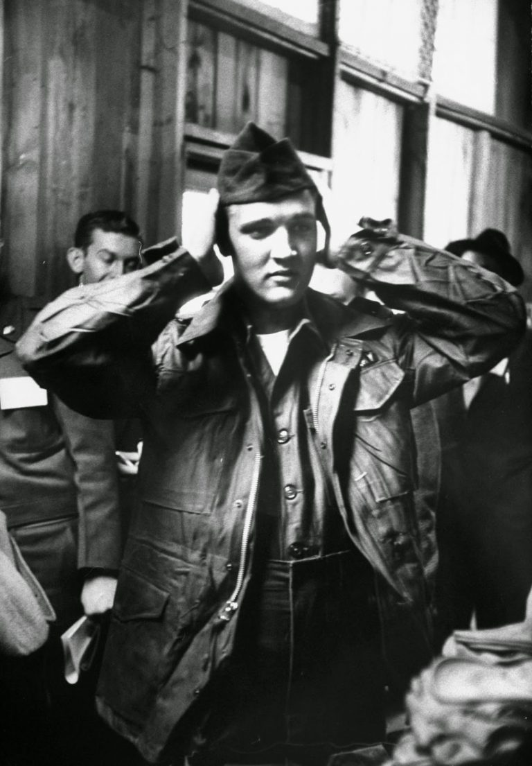Amazing Photos of Elvis Presley Joins the Army in 1958 - Elvis Presley