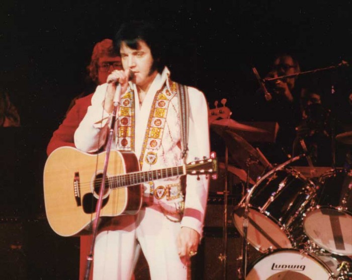 December 6 – Events – Today in Elvis Presley History – Elvis Presley