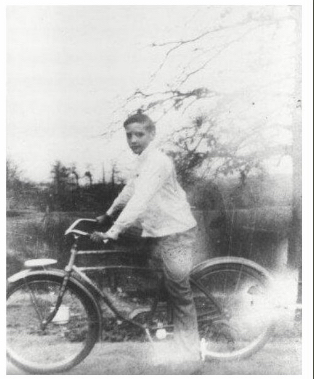 Bicycle Rider: Thoughts on Elvis Presley: The Searcher – Elvis Presley