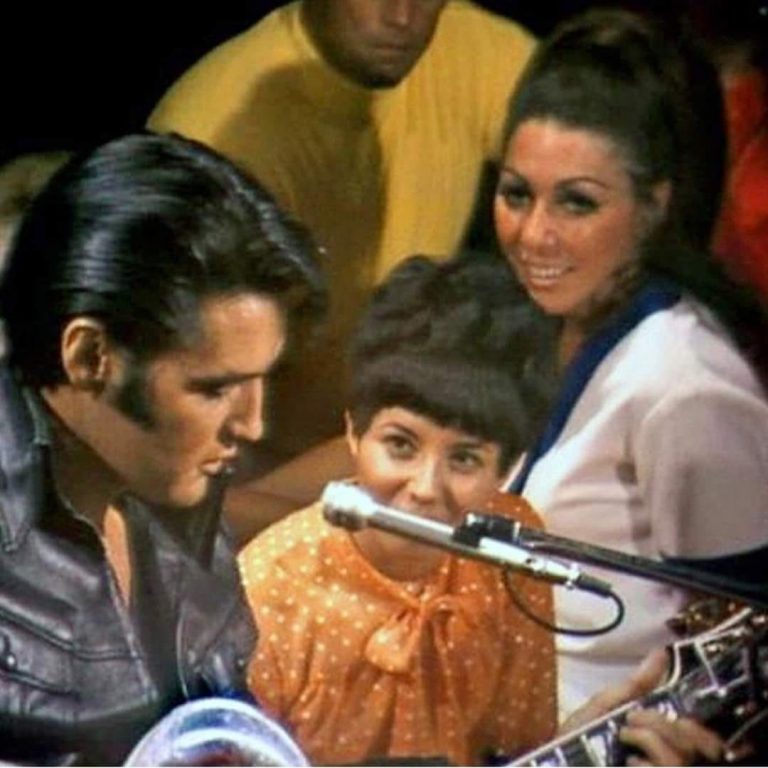 Patty Perry (also Parry) met elvis in L.A. in 1960. Soon after, she ...