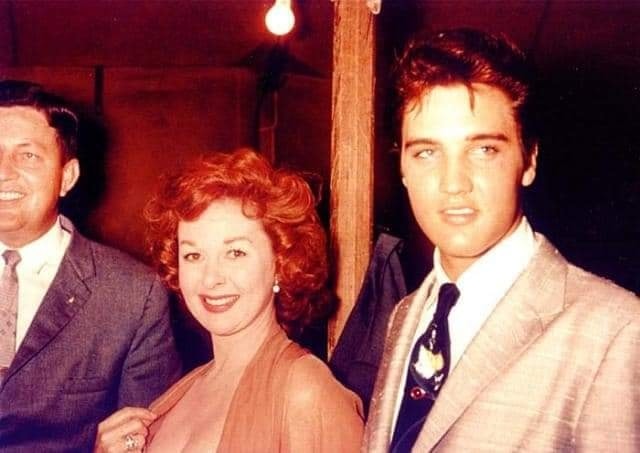 THE GENEROSITY OF ELVIS. – Elvis Presley THE GENEROSITY OF ELVIS. – Elvis Presley