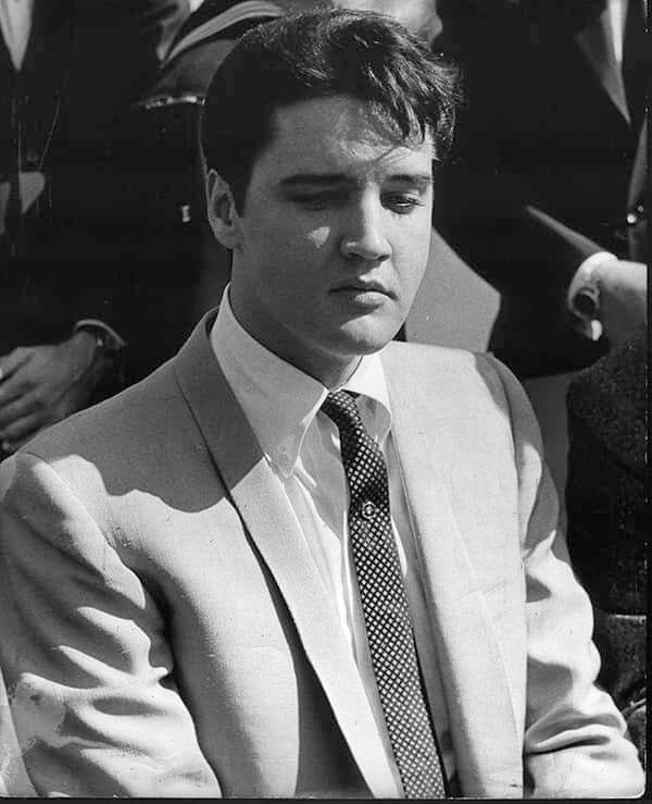 THE GENEROSITY OF ELVIS. – Elvis Presley THE GENEROSITY OF ELVIS. – Elvis Presley