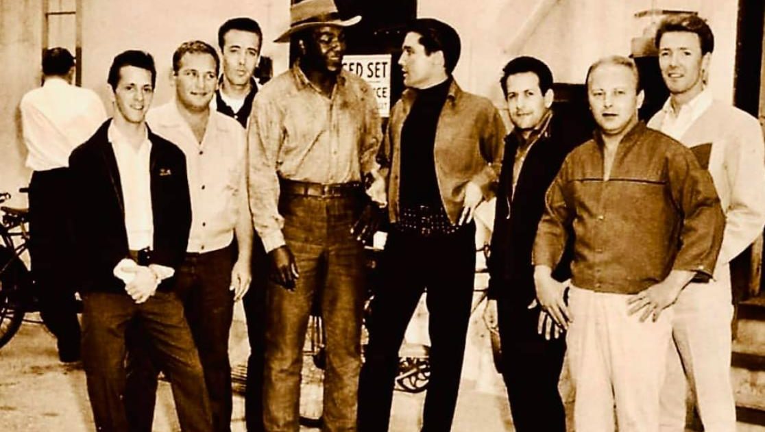 October 16, 1960 Elvis Breaks his finger playing touch football at ...