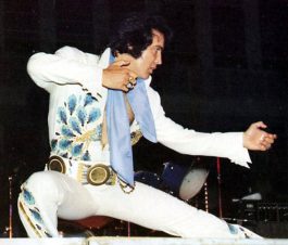 29 Fantastic Elvis Presley Stretching Poses – Elvis Presley