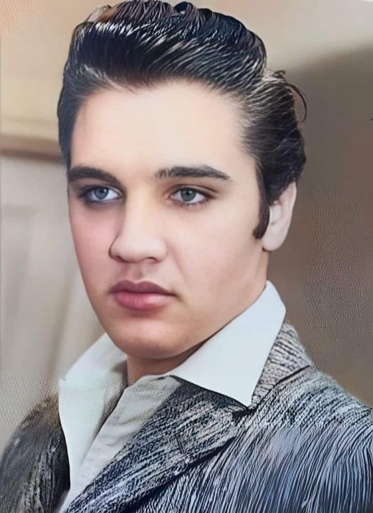 Late 1956 Elvis Presley – Elvis Presley