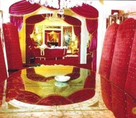 Graceland Living Room 1977 - Elvis Presley