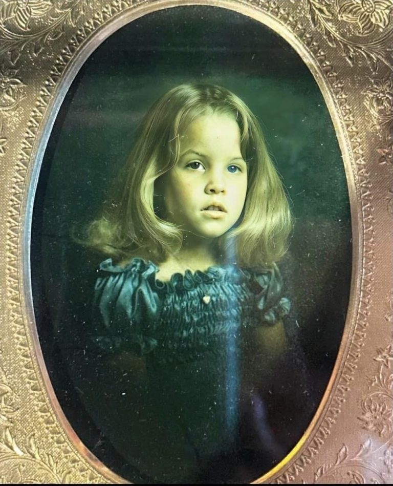 Lisa Marie posing for a child portrait, 1970s – Elvis Presley