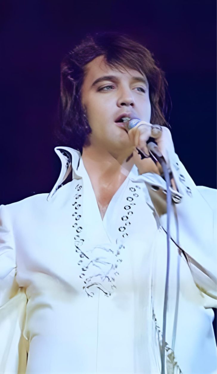 November 14, 1970. Elvis performed at the Inglewood Forum, Los Angeles ...