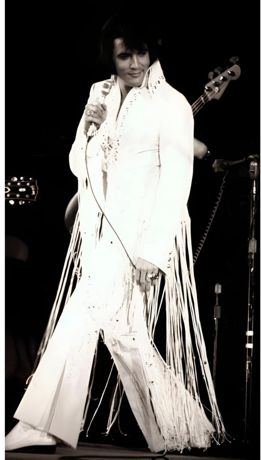 November 14, 1970. Elvis performed at the Inglewood Forum, Los Angeles ...