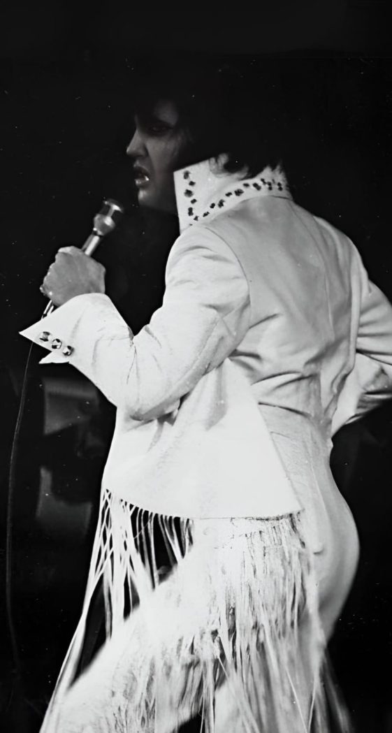 November 14, 1970. Elvis performed at the Inglewood Forum, Los Angeles ...